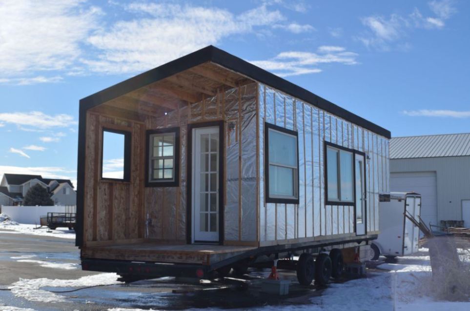 On roofs and beds: a fashion parade of tiny house styles | Naj Haus